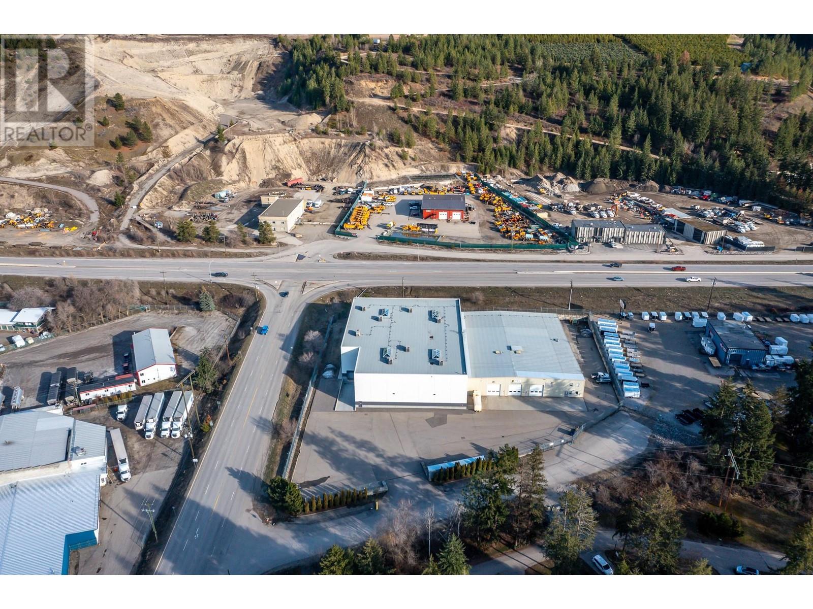 4127 Palisades Place, Spallumcheen - Commercial BC